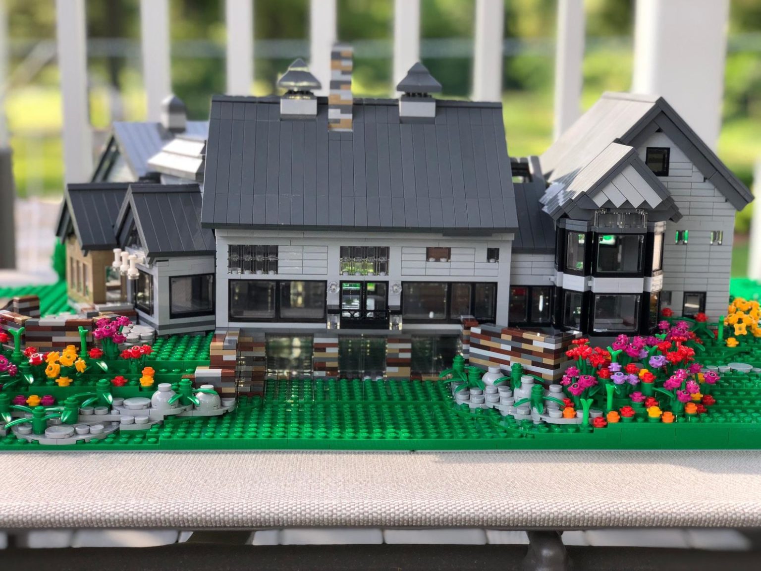 This Etsy Store Will Recreate Your House As A LEGO Set