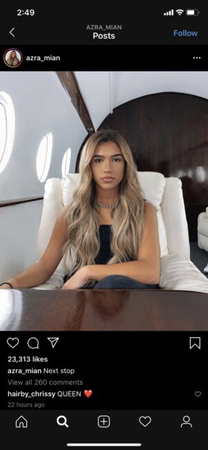 Influencers Are Staging Photoshoots In Fake Private Jets For Clout (8 Pics)
