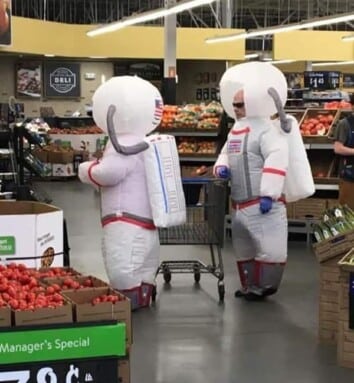 50 Of The Best And Funniest People Of Walmart Photos Of All Time (This ...