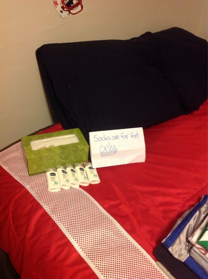 Moooom, You're Embarrassing Me (25 Pics)