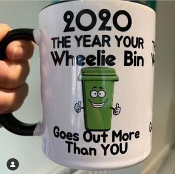 This Account Shares Pics Of Terrible Mugs People Like To Sip Out Of At ...
