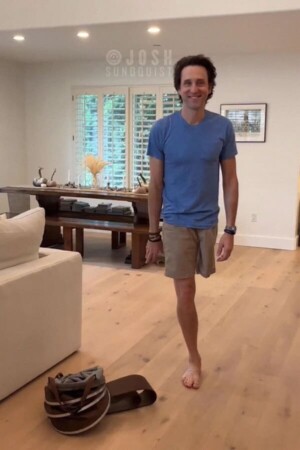 One-Legged Man Uses His Disability To Create Epic Halloween Costumes ...