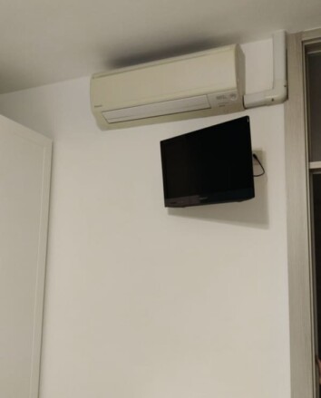 People Are Sharing TVs That Are Mounted Just Insanely, Comically Too ...