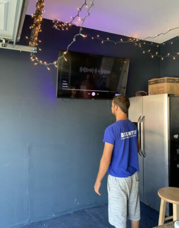 People Are Sharing TVs That Are Mounted Just Insanely, Comically Too ...