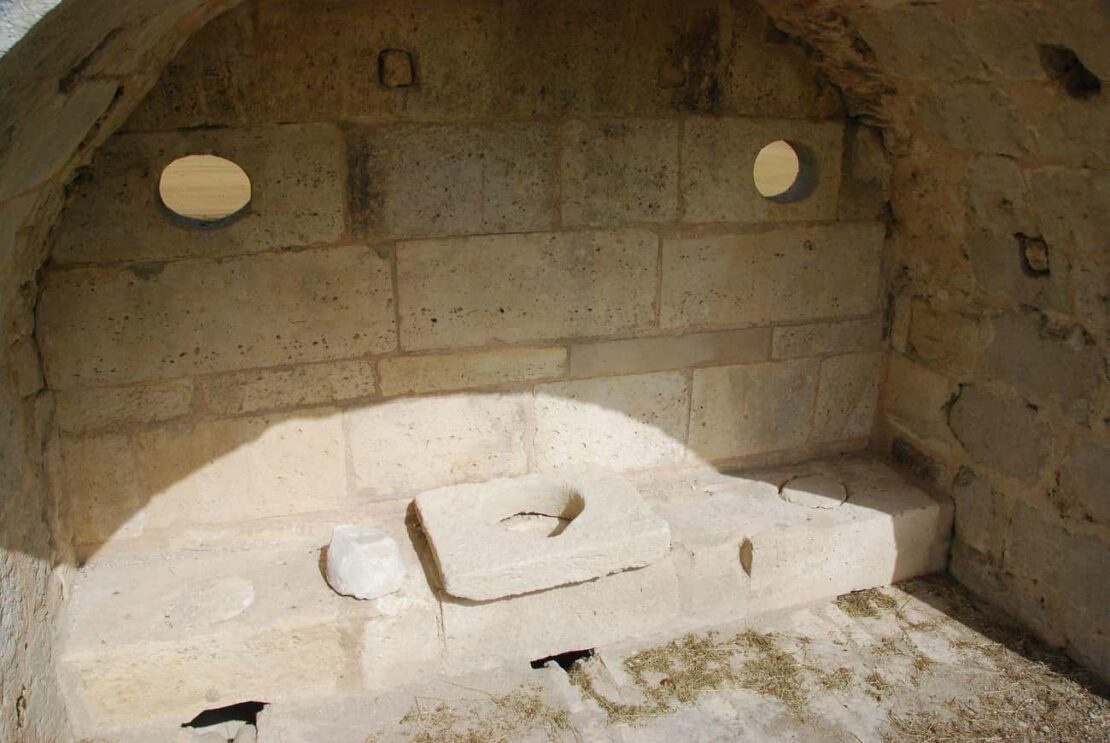 Toilets Through Time — How Toilets Have Evolved Since The Dawn Of Society