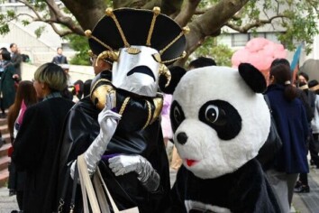 Kyoto University Allows Students To Graduate Wearing Anything They Want ...
