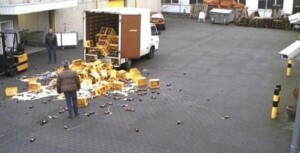 25 Workplace Fails So Embarrassing, If They Weren't Fired, They Should ...