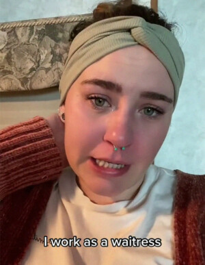 Crying Waitress Laments On Tiktok After Being Forced To Tip Out The ...