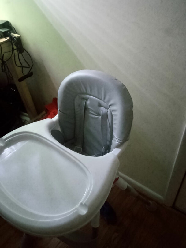 The "Things With Faces" Group Is For Sharing Examples Of Pareidolia ...