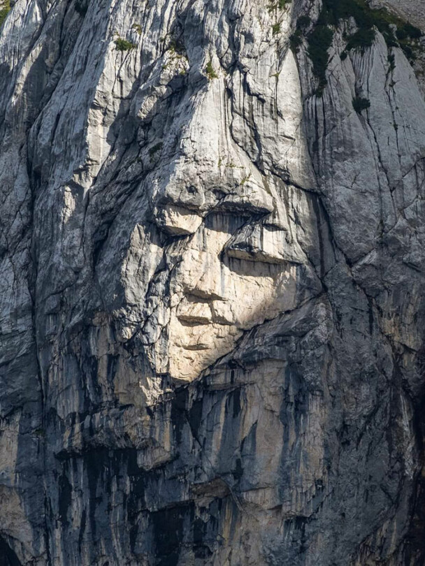 The "Things With Faces" Group Is For Sharing Examples Of Pareidolia ...