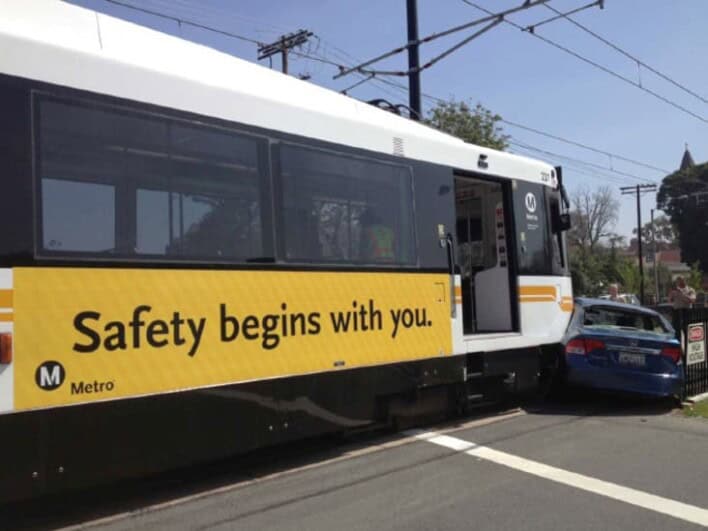 36 Funny Ironic Pictures That Prove Life Is Just Messing With Us